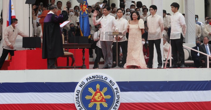 Marcos Jr Sworn In As Phs 17th President Philippine News Agency
